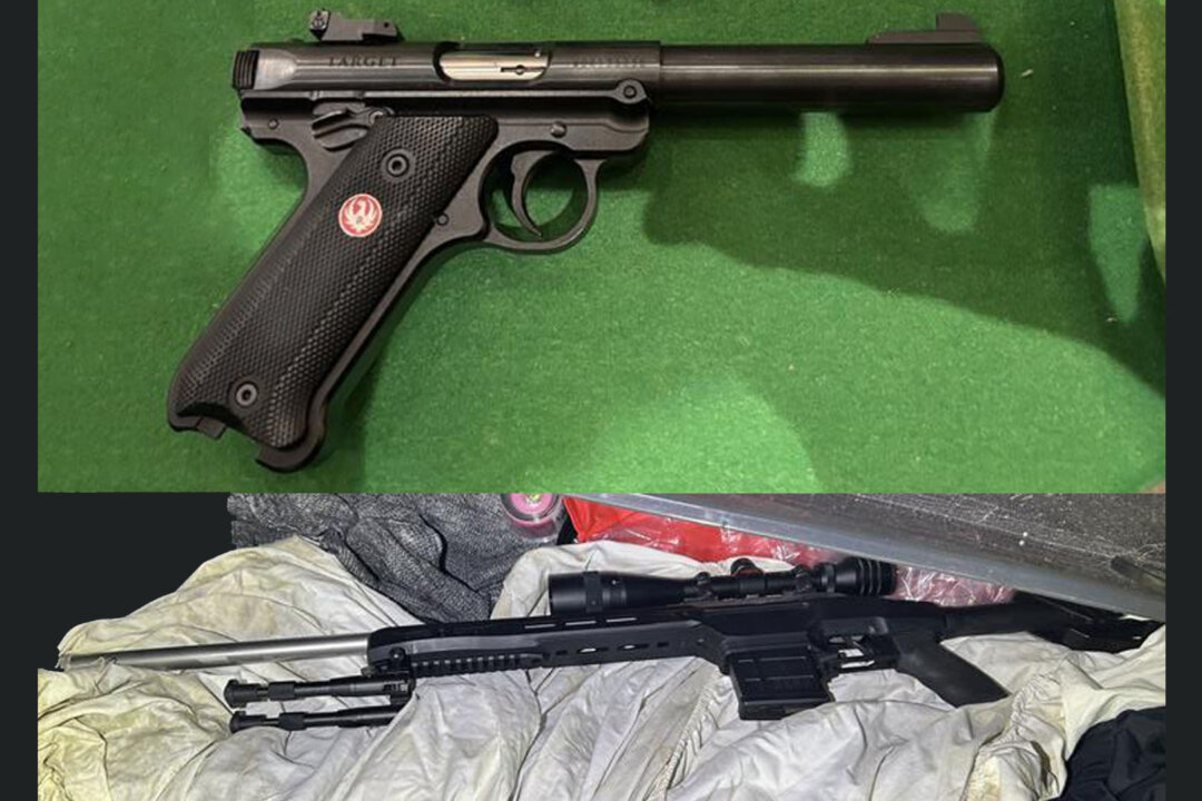 Two Melbourne Brothers Charged Over 80Kg of Cocaine, Guns | The Epoch Times