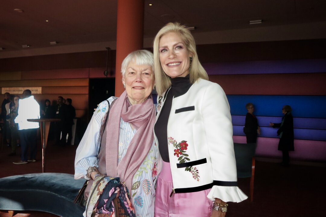 Shen Yun ‘Very Pure and Real,’ Says Seattle Theatergoer | The Epoch Times
