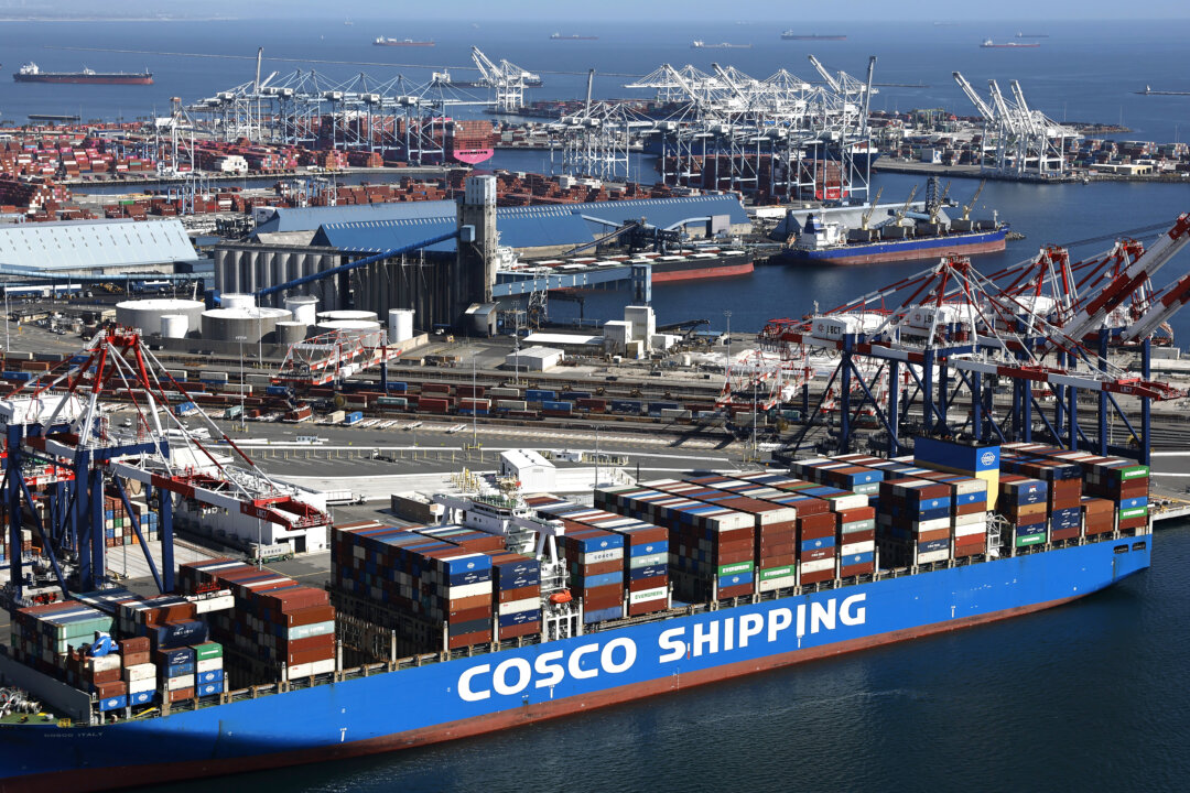 US–China Shipping Wars | The Epoch Times