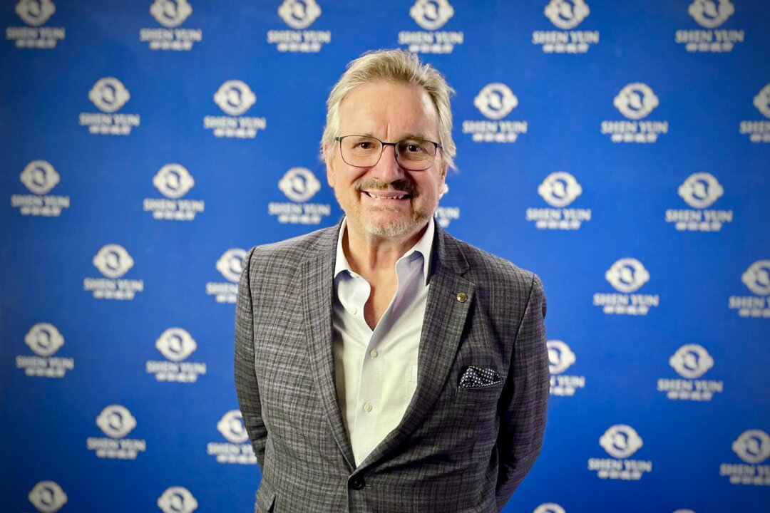 Radio Show Host and COO ‘Blown Away’ by Shen Yun | The Epoch Times