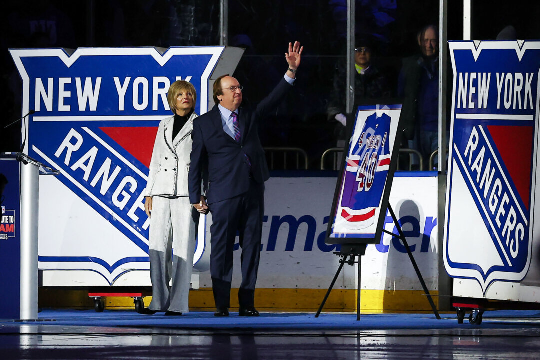 Rosen Signing Off as NHL Rangers’ TV Voice | The Epoch Times
