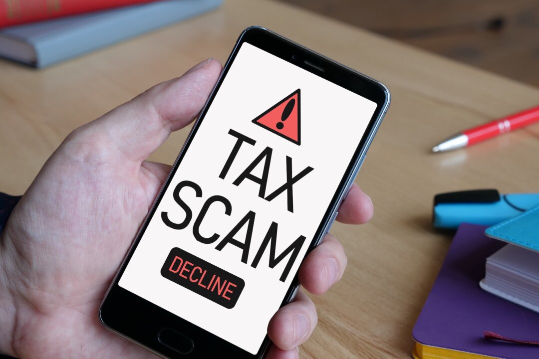 Protect Yourself From Tax ID Theft: Keep Scammers out of Your Refund ...