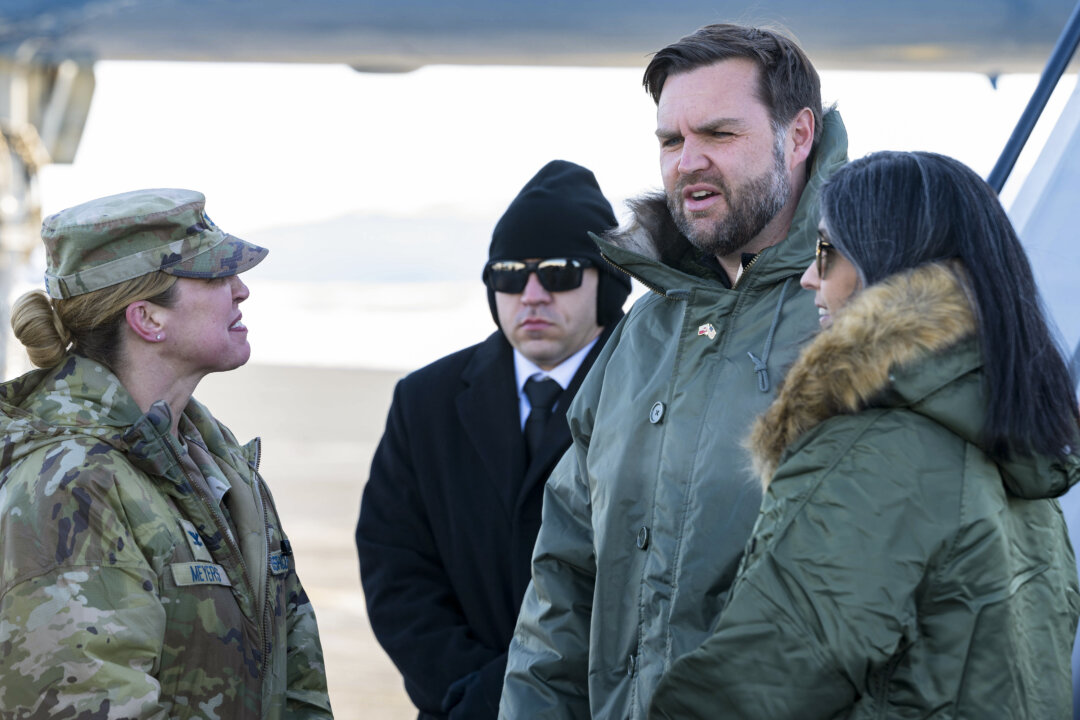 Commander of US Space Base in Greenland Is Removed Following Vance ...
