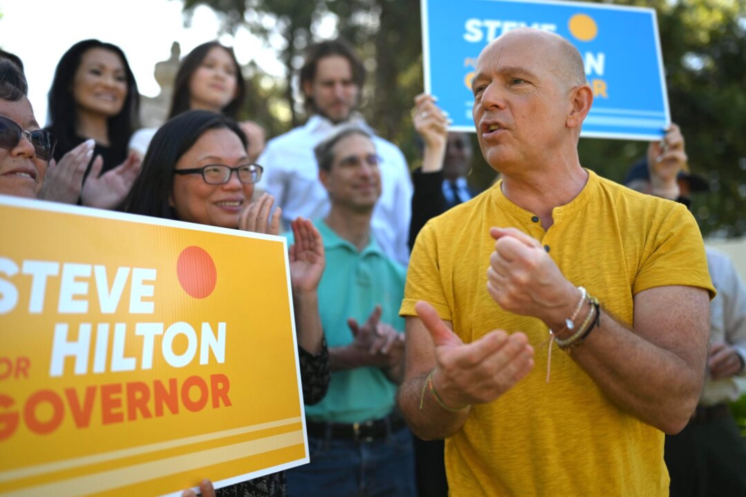 Conservative Commentator, Author Steve Hilton to Run for California ...