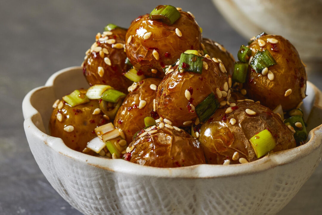 Korean Braised Baby Potatoes (Algamja Jorim) | The Epoch Times