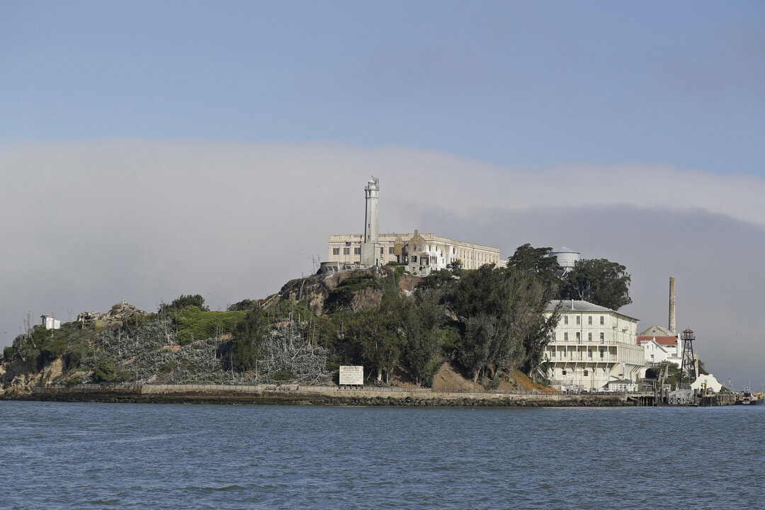 Trump Orders Reopening of Alcatraz to Imprison Serial Offenders | The ...