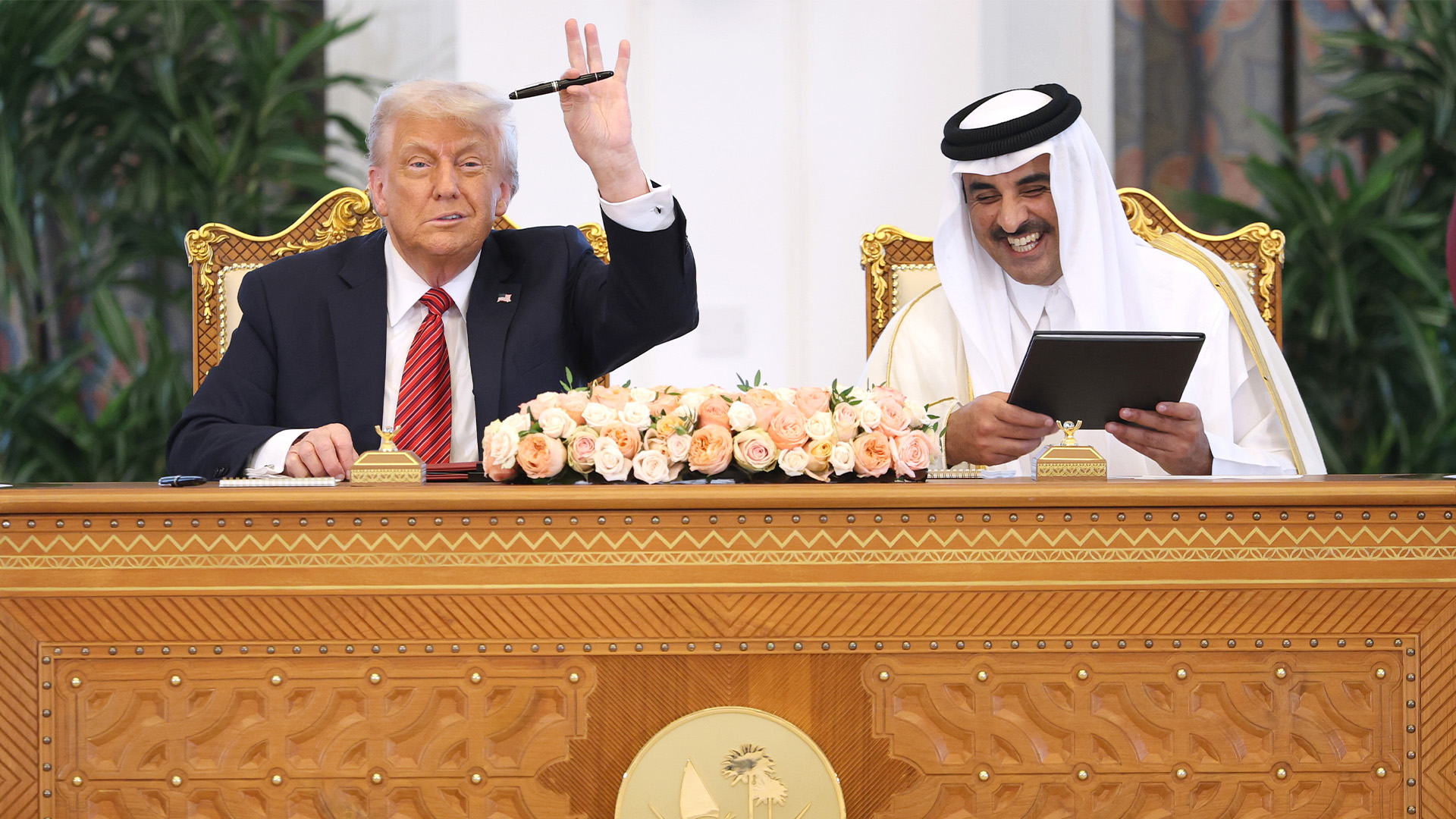 Trump Participates in Qatari State Dinner | EpochTV