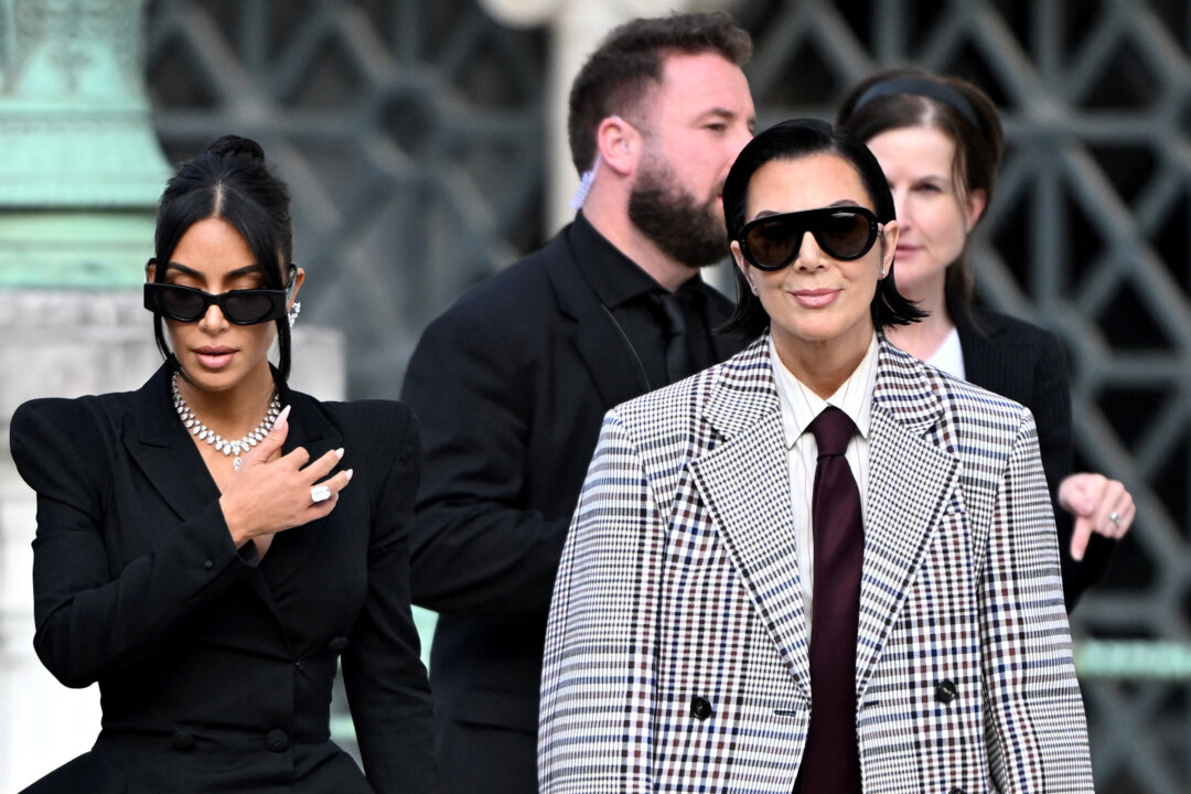 8 Found Guilty in Kim Kardashian’s Paris Robbery Case | The Epoch Times