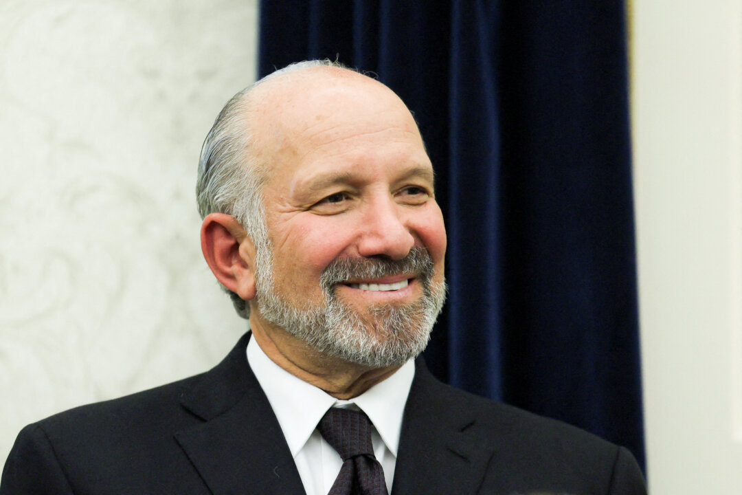 Lutnick Says Tariffs Are Not Going Away Despite Legal Woes | The Epoch ...