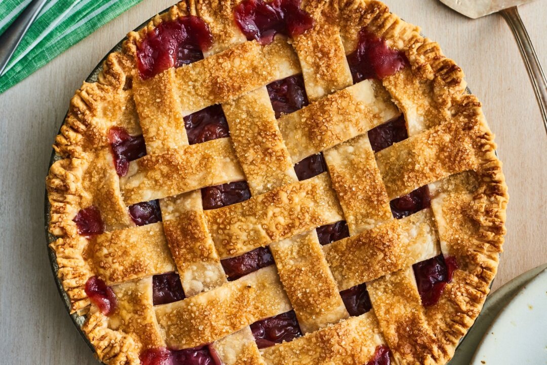 A Foolproof Recipe for Making Lattice-Crust Cherry Pie | The Epoch Times
