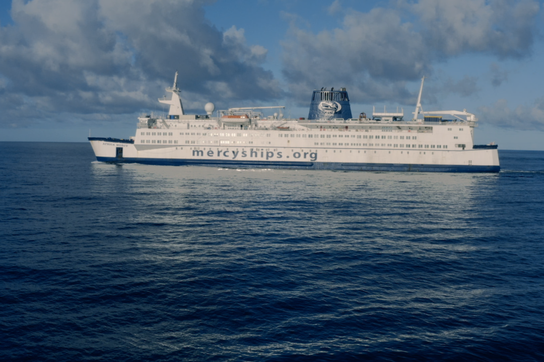 ‘The Mercy Ships’: Uplifting Stories of Service | The Epoch Times