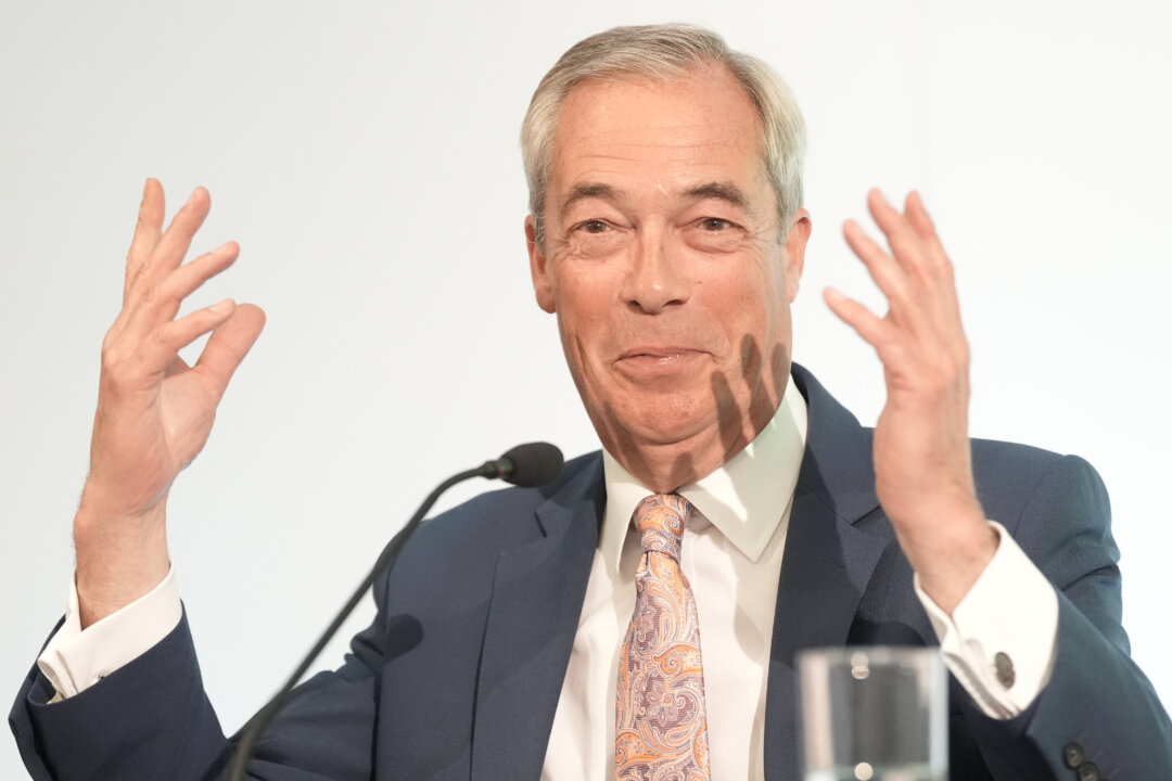 Reform UK Proposes ‘Britannia Card’ Offering Tax Exemptions to Wealthy ...