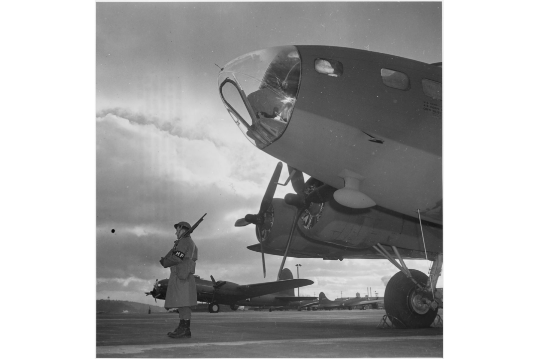 Charlie Brown and Franz Stigler: Honor Among Enemies | The Epoch Times