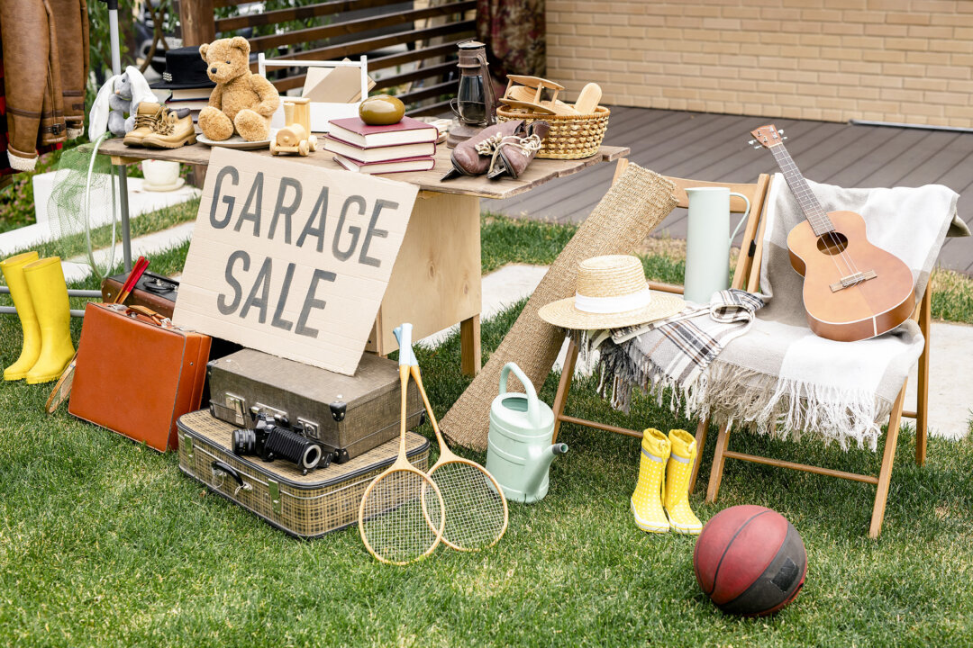 How to Have a Successful Garage Sale | The Epoch Times
