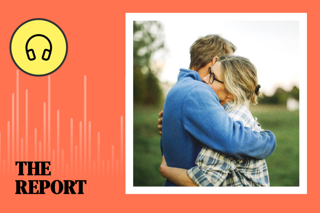 🎧 The Perfect Hug Length to Improve Immunity and Reduce Stress | The ...