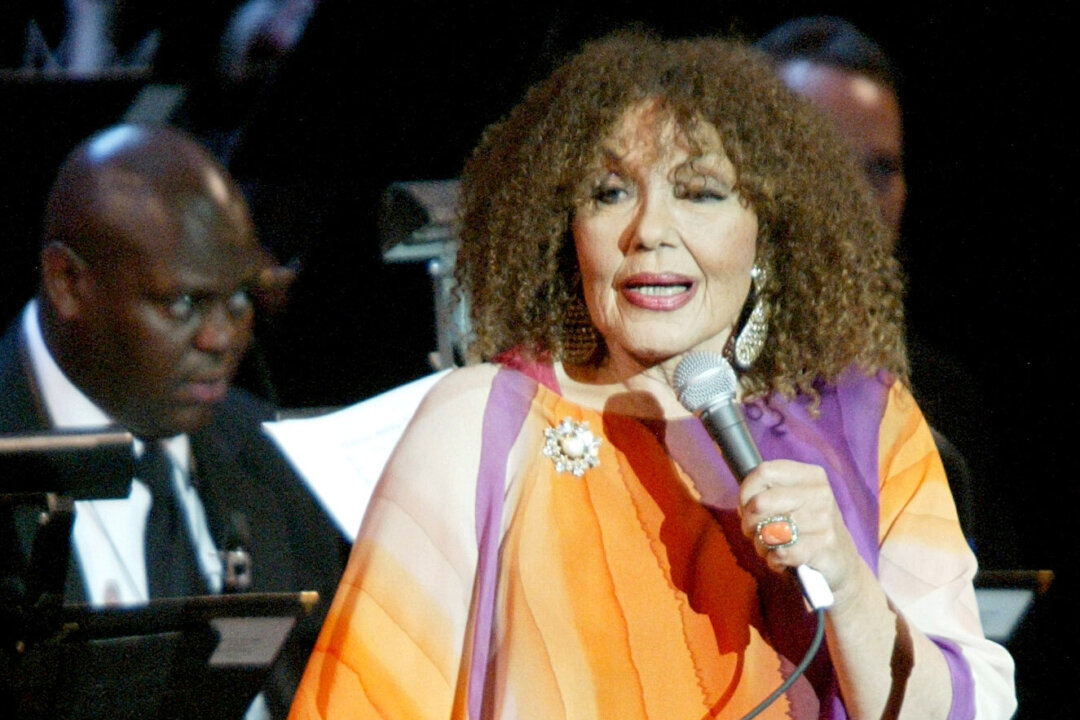 Renowned British Jazz Star Cleo Laine Dies at 97 Years Old | The Epoch ...