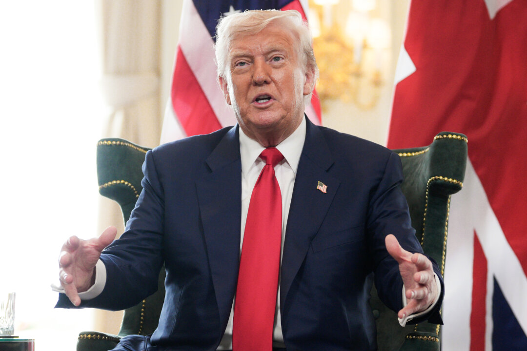 Trump Says US to Set Up Unfenced Food Centers in Gaza | The Epoch Times