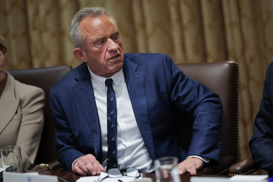 RFK Jr. Calls on Medical Schools to Ramp Up Nutrition Education | The ...