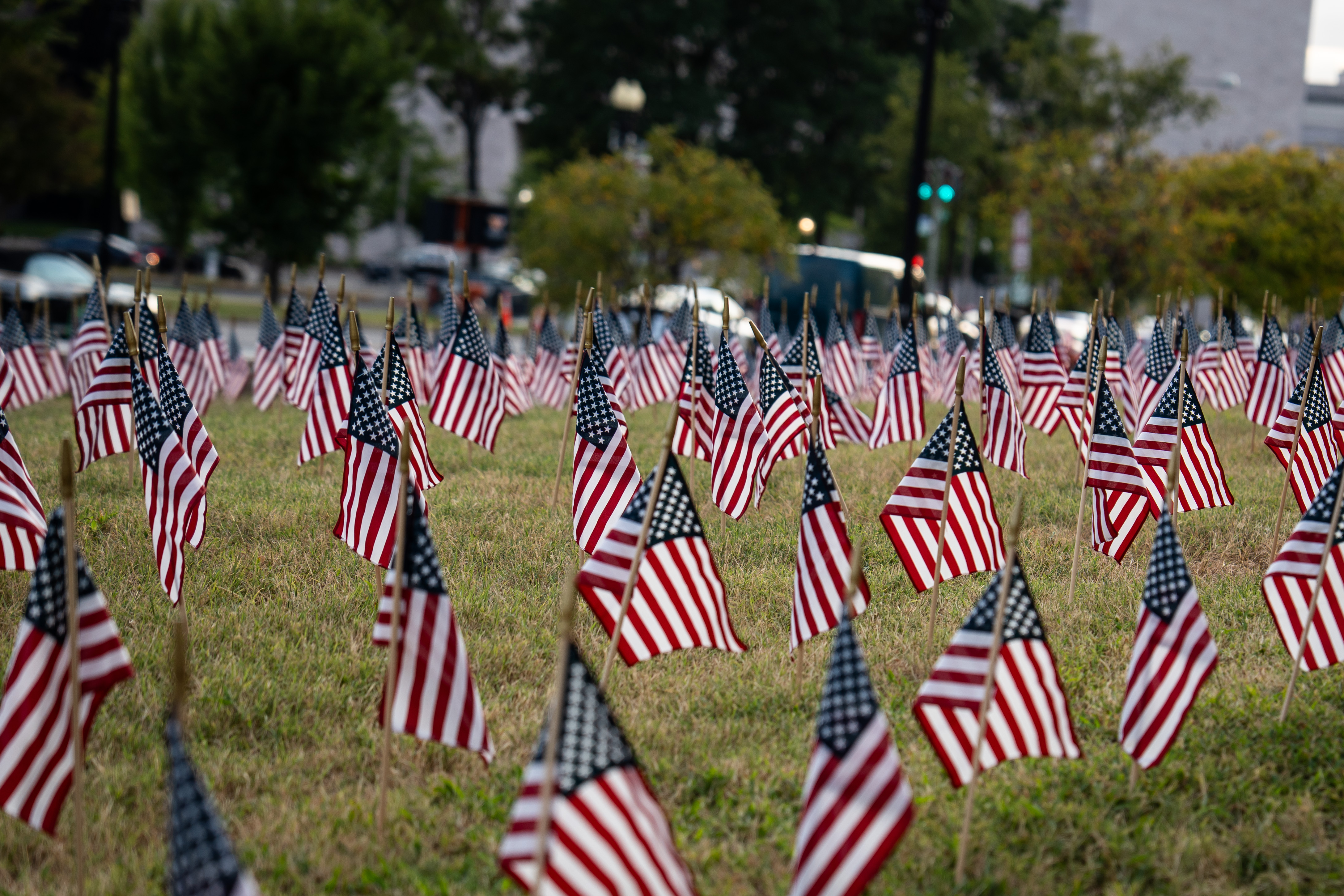 US Flag Unfurled Off Pentagon to Mark Sept. 11 Anniversary | EpochTV