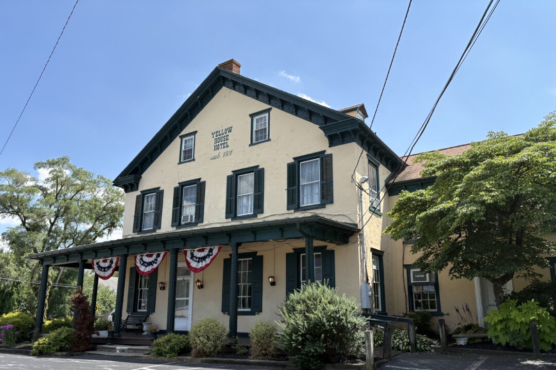 Yellow House Hotel: History at a Pennsylvania Crossroads | The Epoch Times