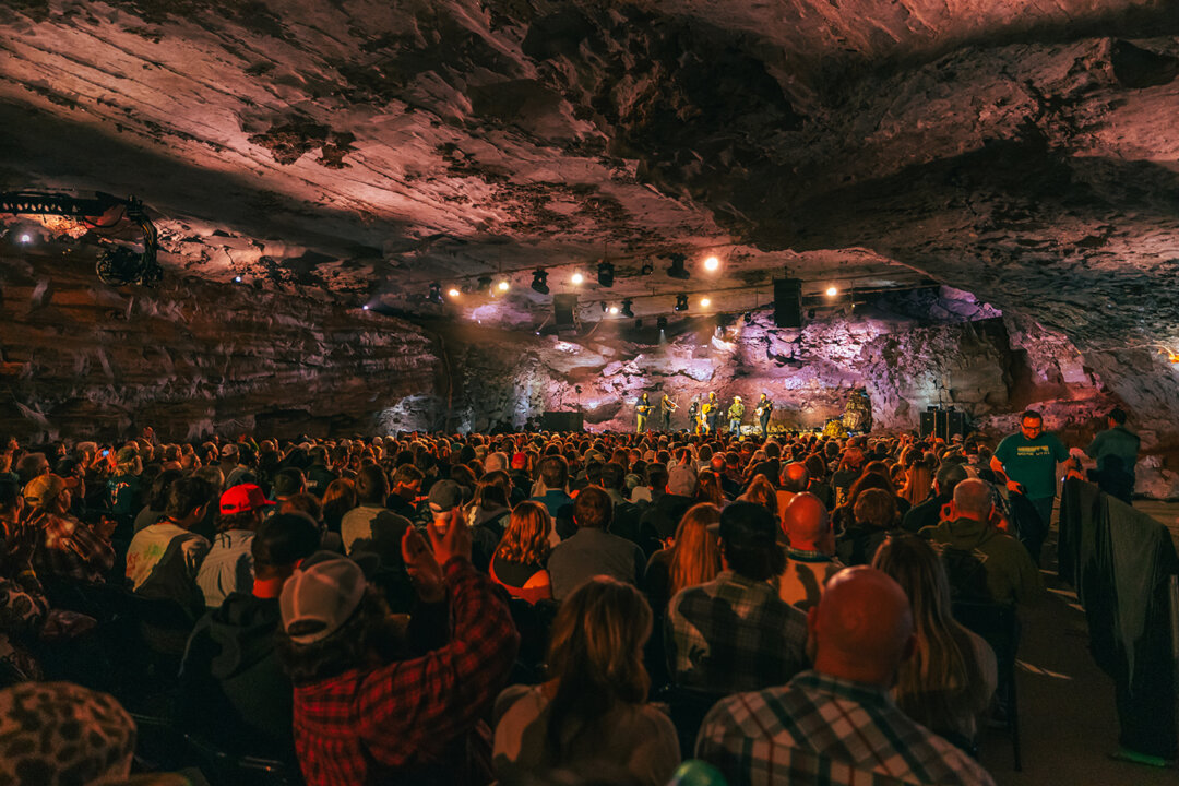 ‘The Caverns’: Tennessee’s Concerts in a Cave | The Epoch Times