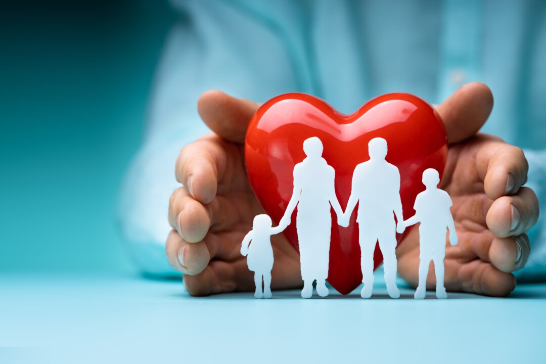 Group Life Insurance Versus Individual Life Insurance | The Epoch Times