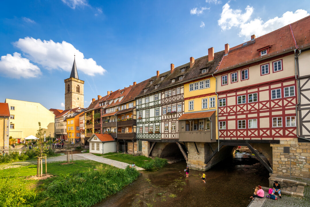 4 Rare Inhabited Bridges: Europe’s Vibrant River Crossings | The Epoch ...