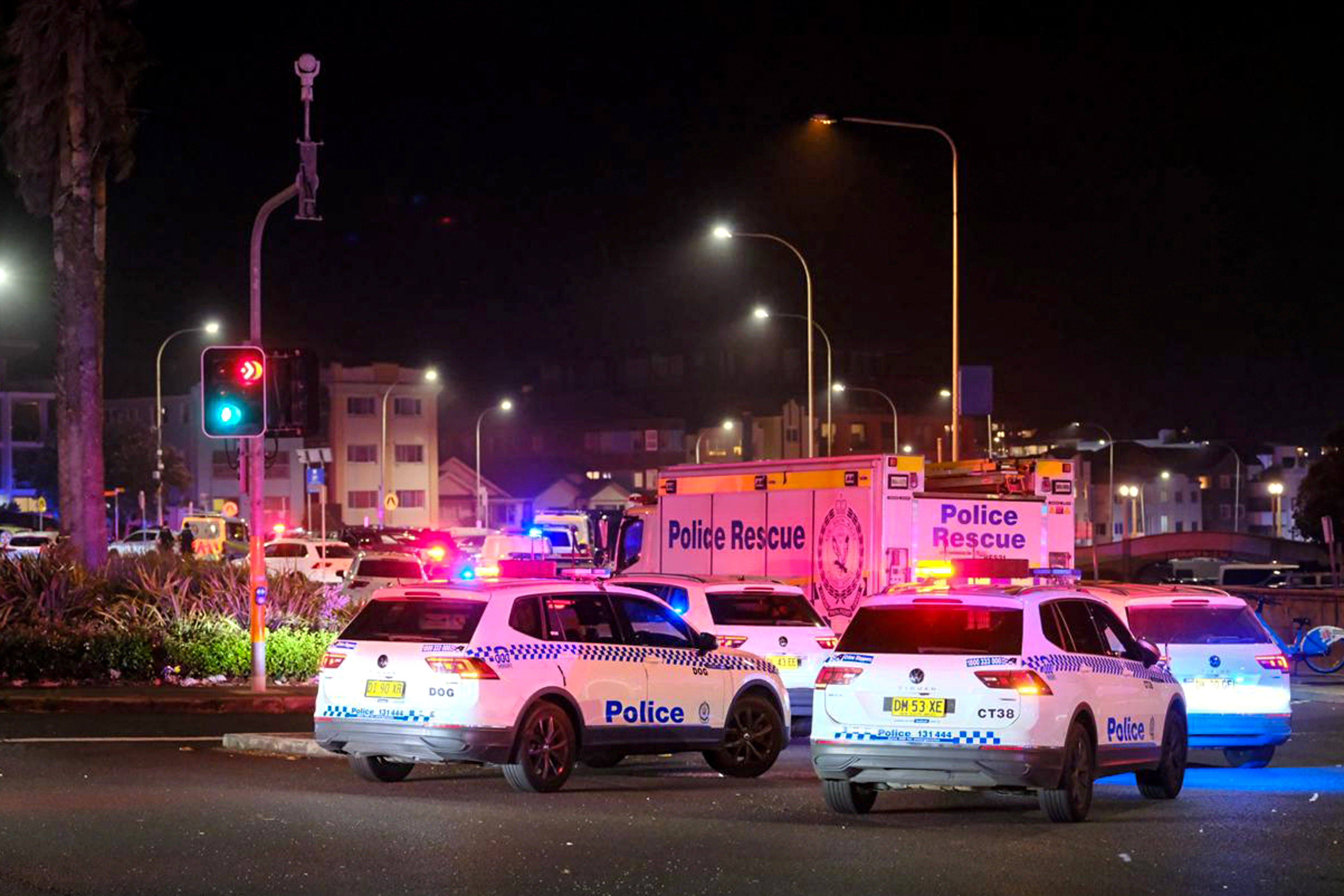 Australia Shooting Declared Terror Attack, 1 Gunman Killed | EpochTV