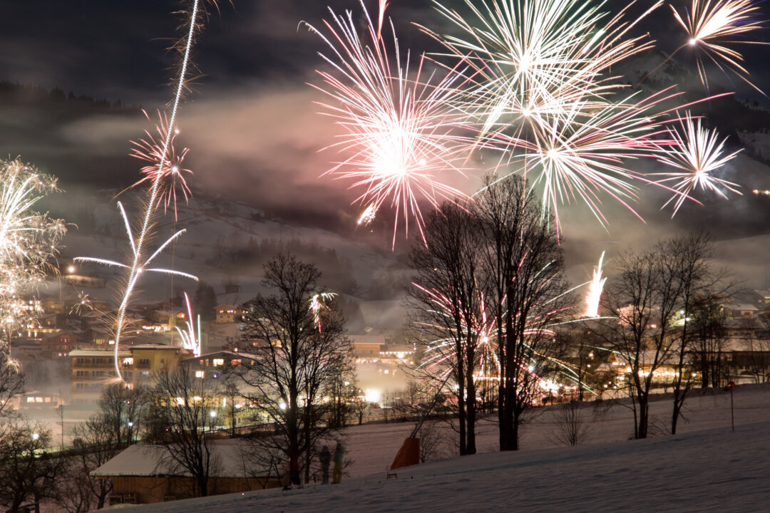 Poetry to Light Up New Year’s Eve | The Epoch Times