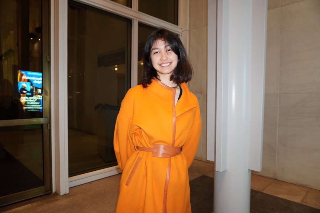 Ballroom Dance Champion Says Shen Yun Is Nourishment for Heart and Soul ...