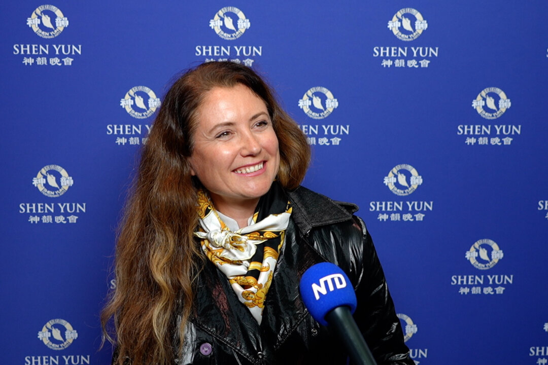 Shen Yun Opens ‘New World’ for London Theatergoer | The Epoch Times