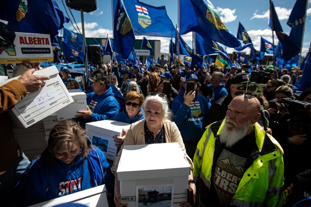 Groups on Both Sides Ramp Up Campaigns Ahead of Alberta Separation Vote ...